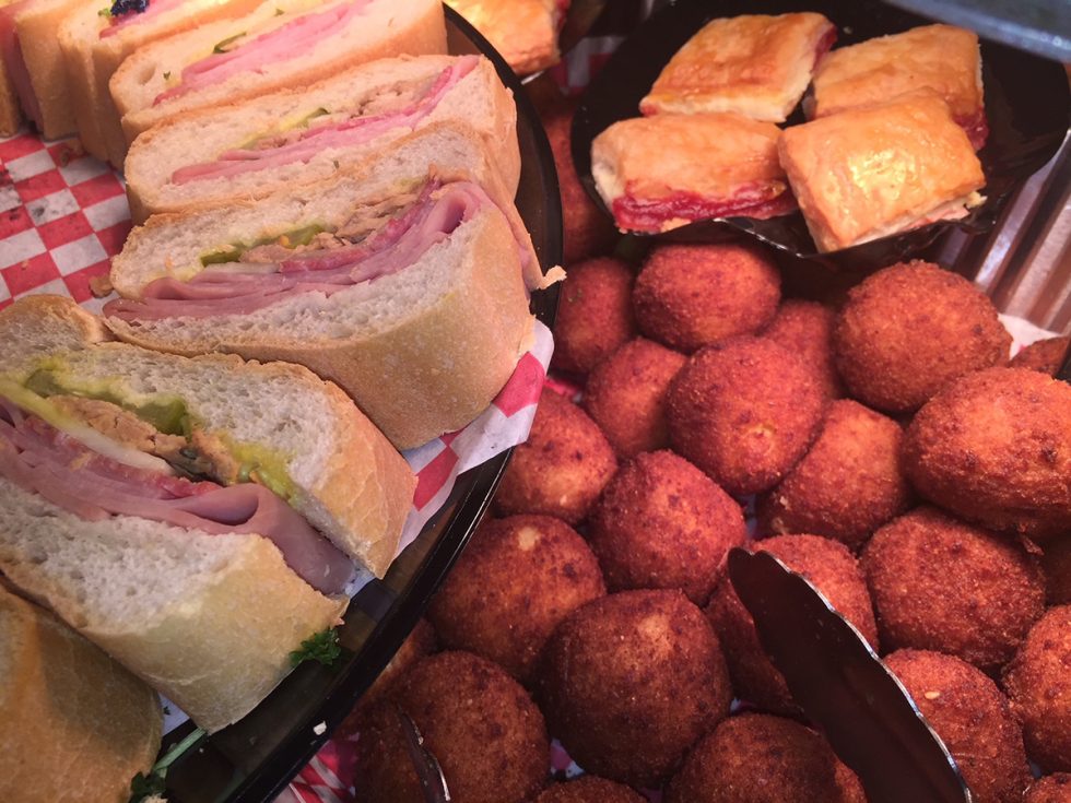 Cubanos Downtown St Petersburg FL - Pipo's "The Original Cuban" Cafe